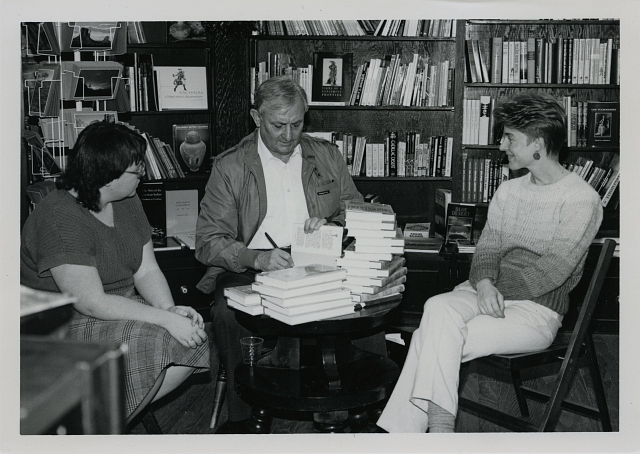 Hillerman Book Signing | The Tony Hillerman Portal